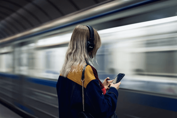 日本最大級の音声配信メディアVoicy（ボイシー）とは？人気の理由・使い方・配信方法を詳しく解説！ | Webマーケティングで働き方と生き方を ...